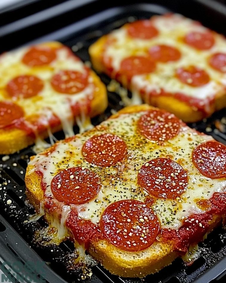 Air Fryer Pizza Toast Recipe - Cook Mingle