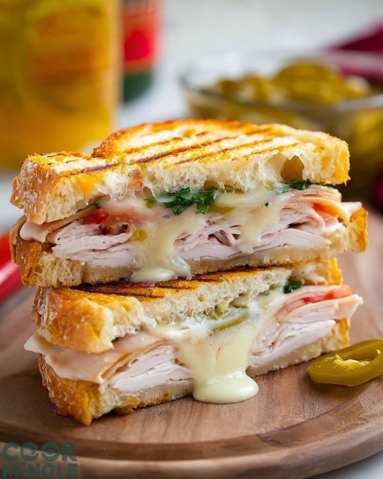 Easy Turkey Panini Recipe - Cook Mingle
